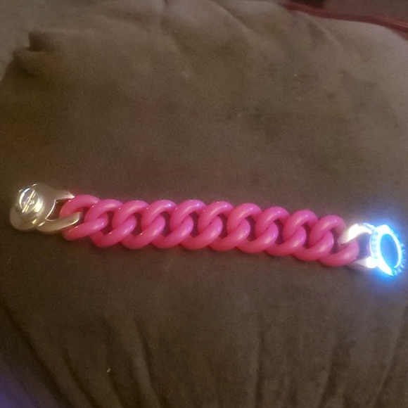 Marc Jacobs | Jewelry | Mrc Jacobs Plastic Turn Lock | Poshmark